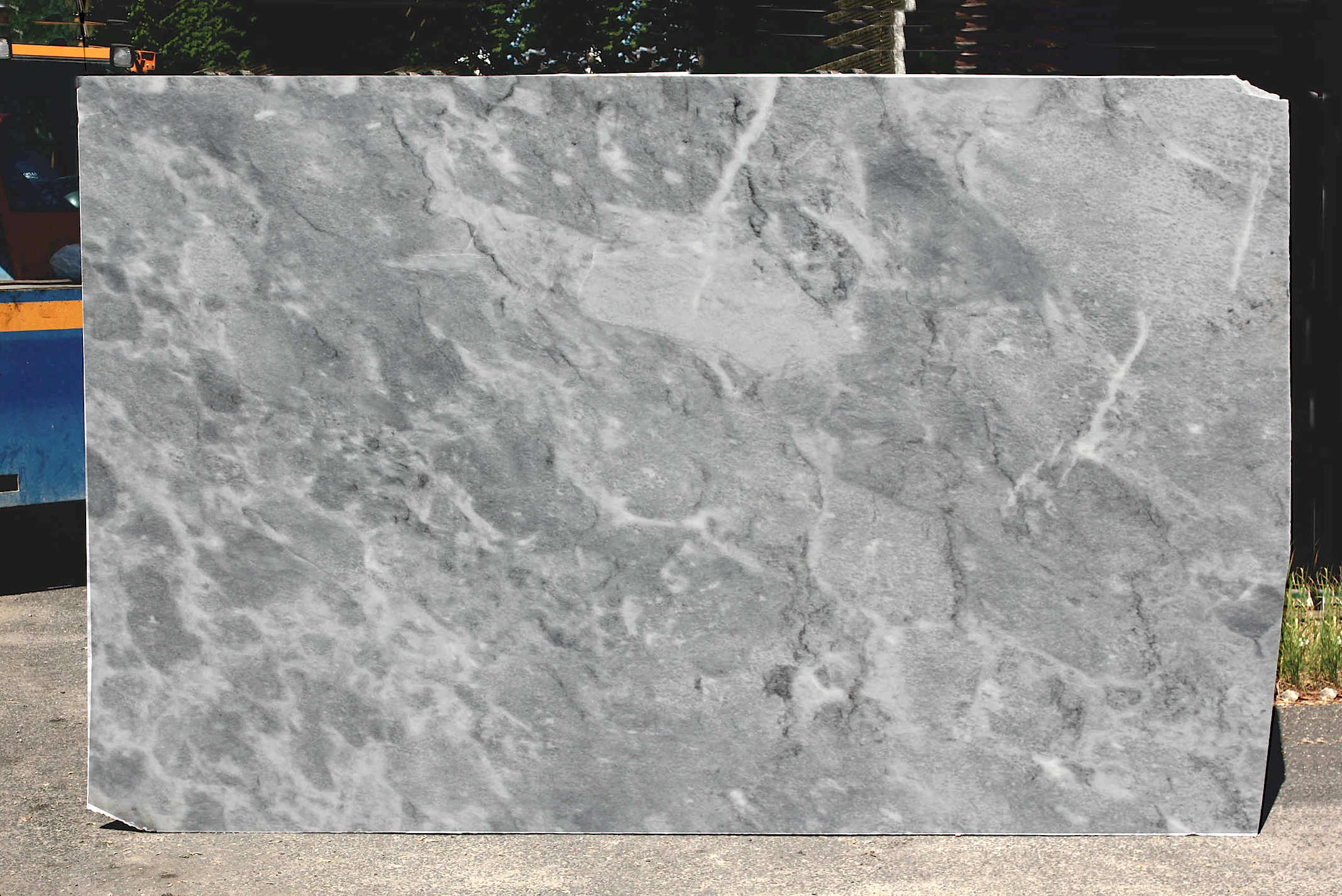 Gris De Savoie Azerobact Stone Profile | Divine Stoneworks
